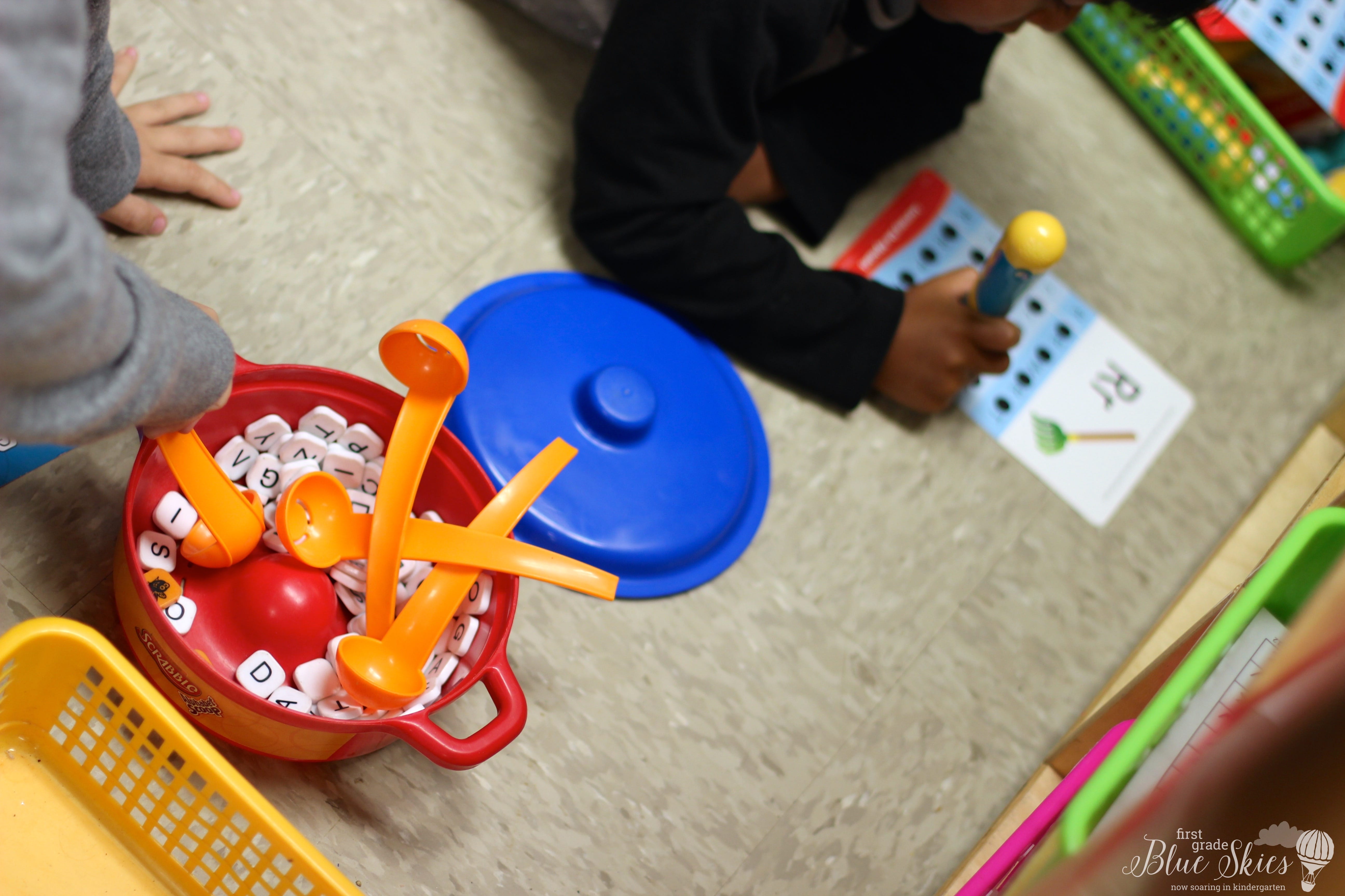 Kindergarten Literacy Center Ideas : Blue Skies with Jennifer White